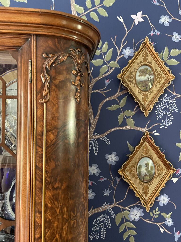 8 WALLPAPER STYLES TO MAKE YOUR INTERIORS DAZZLE - Verve Design